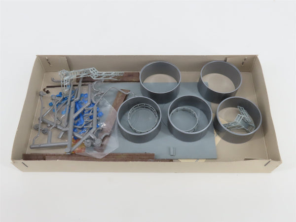 HO 1/87 Scale Kibri Kit 9906 Shell Oil Fuel Tanks - Model Train Market