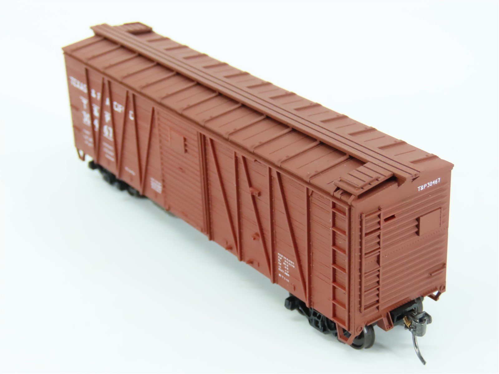 HO Scale Accurail 4512 T&P Texas & Pacific 40' Wood Box Car #30467 - U ...