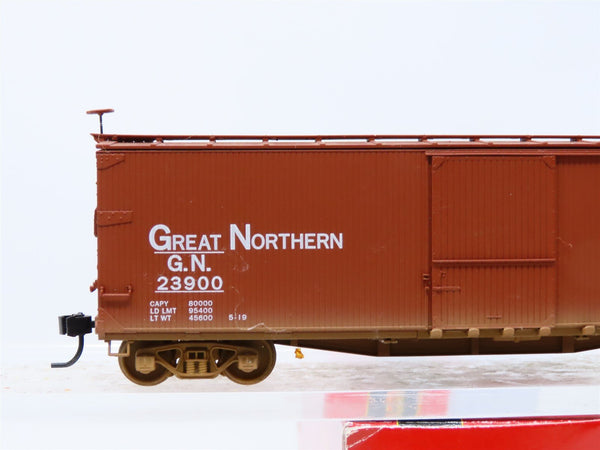 HO Scale Ertl 4381 GN Great Northern 50' Single Door Box Car #23900 ...